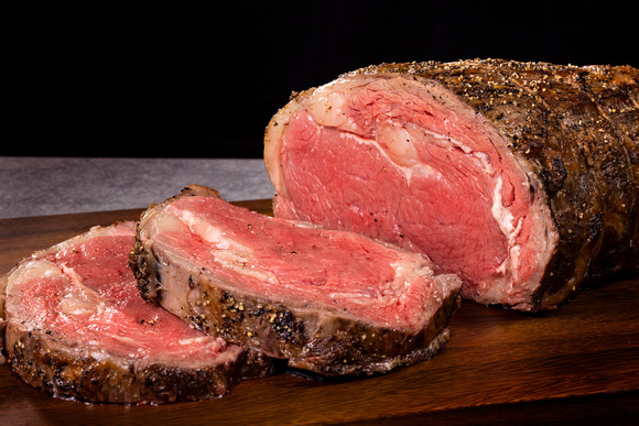 Von Hanson’s Holiday Promo – Von Hanson’s Meats & Spirits